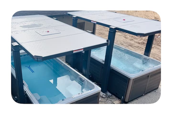 Spacious Retreat W/jacuzzis -1- Night Stay Welcome - Long Island