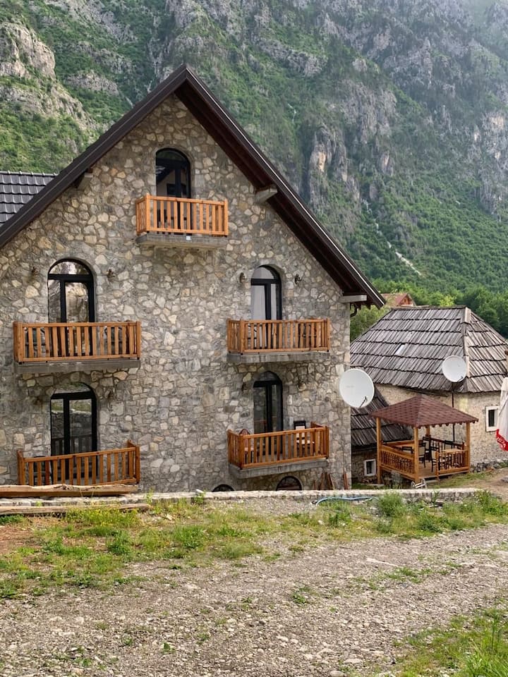 Stone House - Valbona