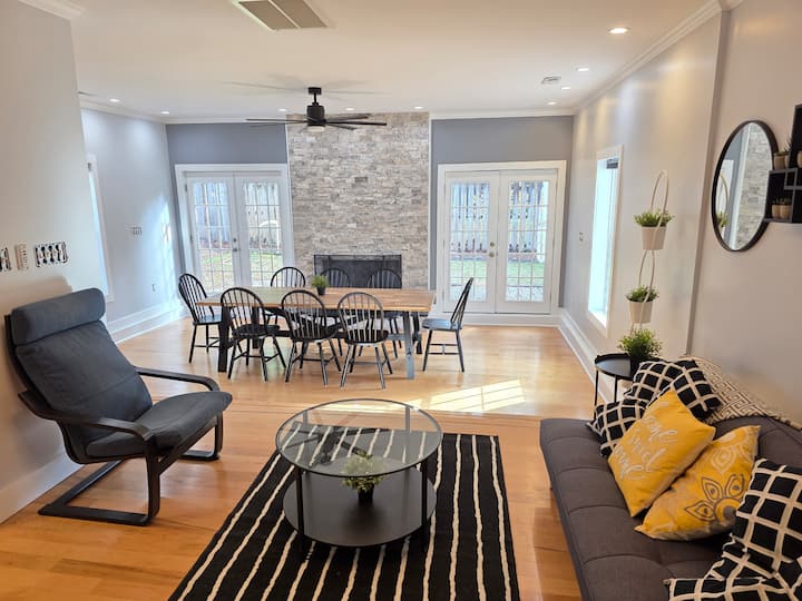 Modern 3bdrm Historic Durham Treasure - Durham, NC