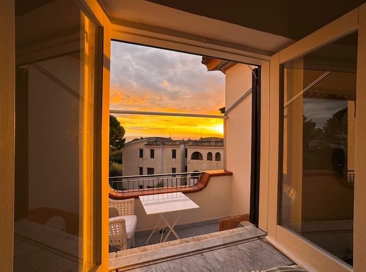 Calabria Stay: Sea View & Private Beach - Scalea