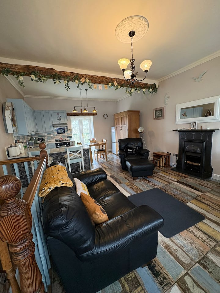 The Old Shop Cottage, Llandudno - Colwyn Bay