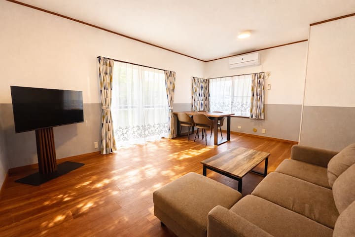 110㎡貸切一軒家/最寄り駅まで徒歩10分/10人宿泊可能/ディズニーリゾート12分/空港バスが便利 - Maihama