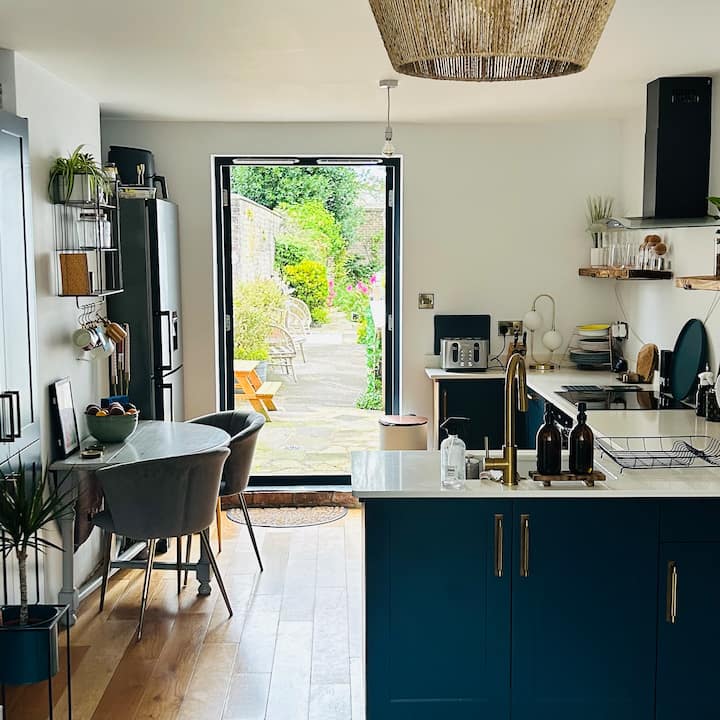 Beautifully Presented Maisonette - イギリス ホーシャム