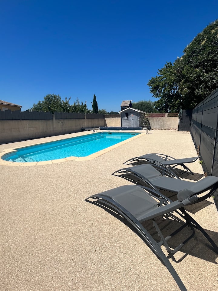 Gîte Lavande*clim*piscine*jeux Pour Enfants - Bollène