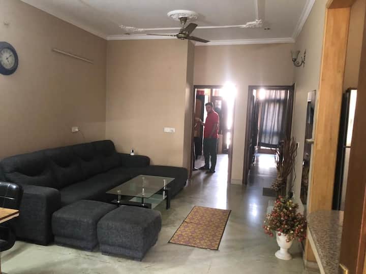 Lovely & Cozy Bedroom Apartment - Chandigarh
