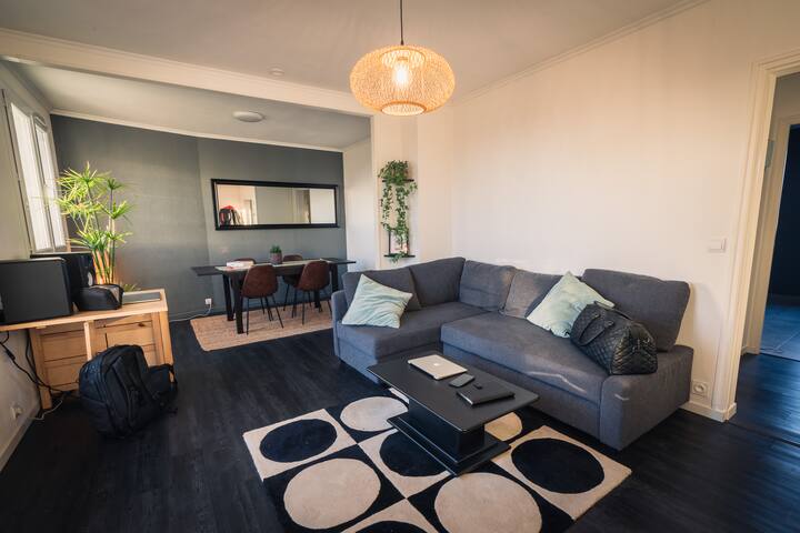 T2 Quartier Calme Lit Queen Size + Canapé 2 Places - Lorient