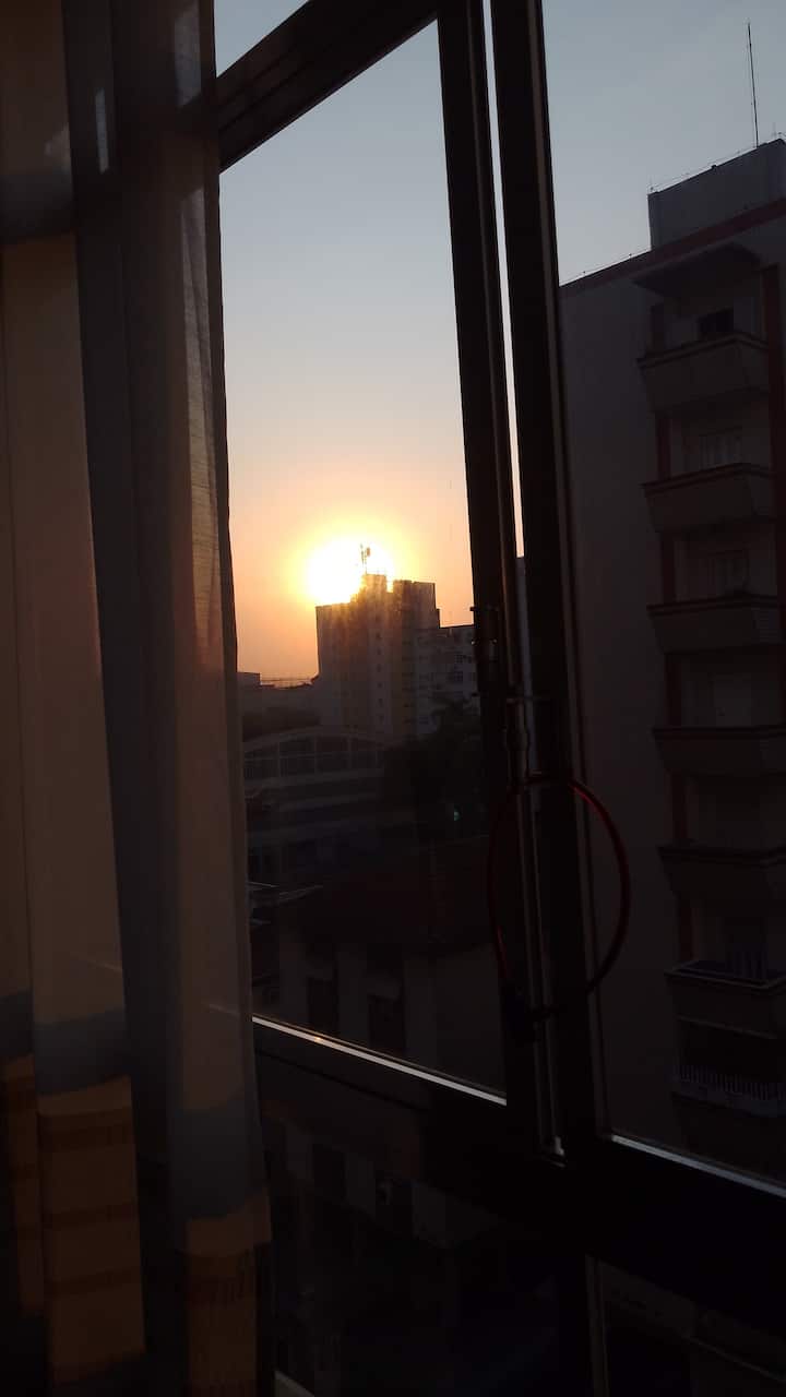 Próximo à Praia, Shopping Praia Mar E Portaria 24h - Santos, Brasil