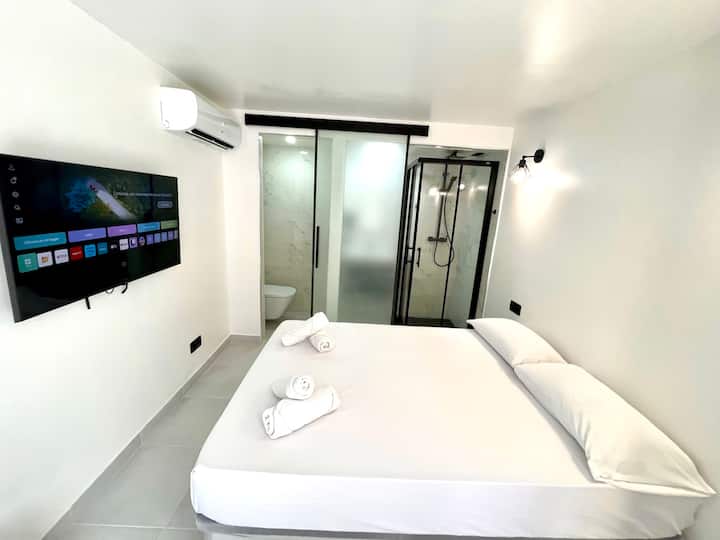 Gran Suite Con Baño Privado A 15’ De La Playa L1 - Mataró