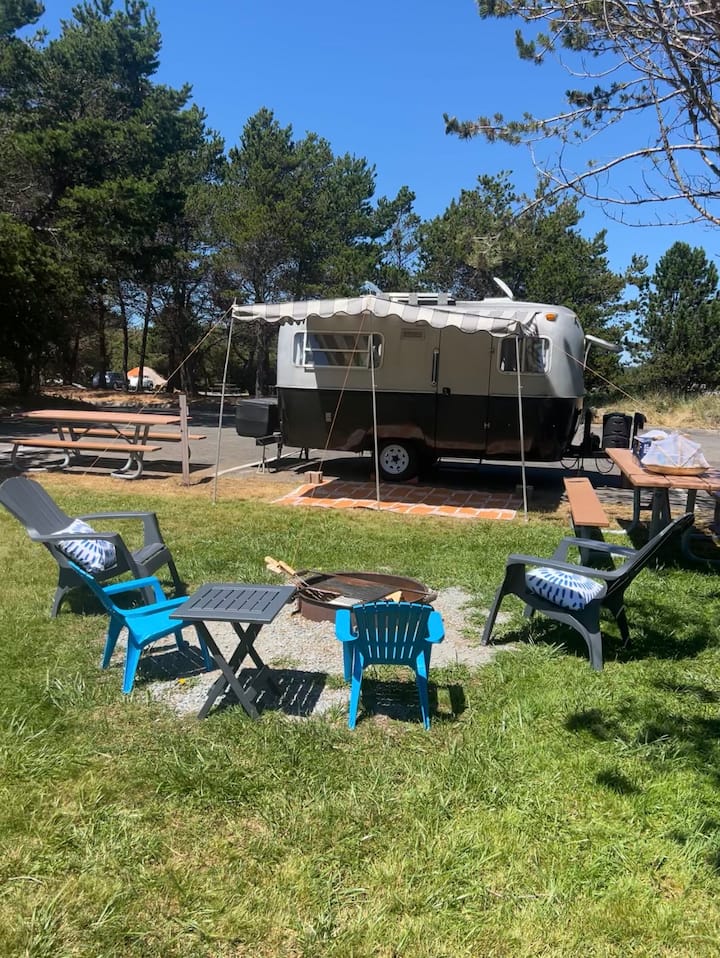 A Boler Named Bob In Vancouver Bc - Tsawwassen