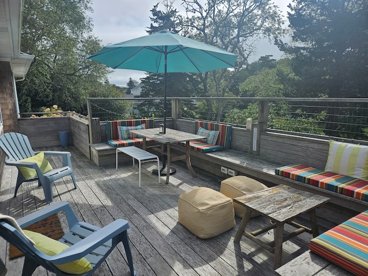 Beach Cottage 1/2 Mile To Beach - Watch Hill, RI