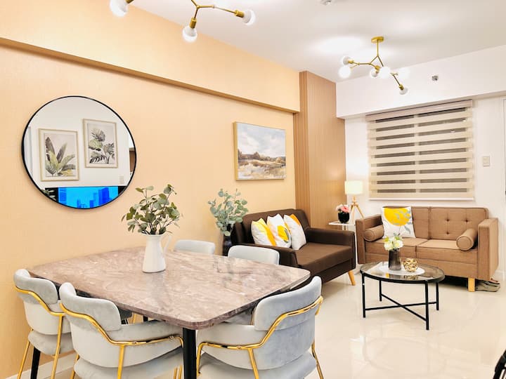 Casa Viera 2br 6th Near Tomas Morato I 200mbps - Quezon City