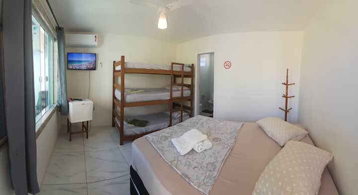 Suíte 5 C/ Ar Condicionado - Cabo Frio