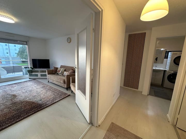 Geniş, Kullanışlı, Tramvaya Ve Zenith E Yakın - Le Zénith de Strasbourg