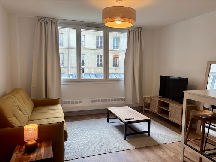Studio Rénové Au Canal St-martin - Paris