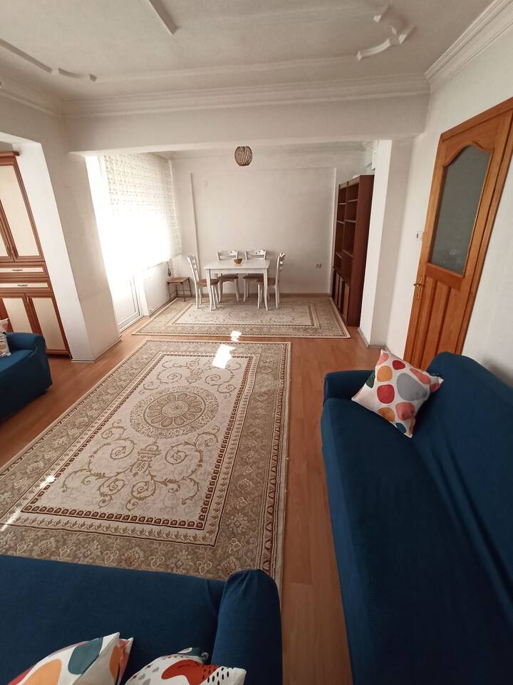 Burhaniye Merkezde Süper Ev - Burhaniye