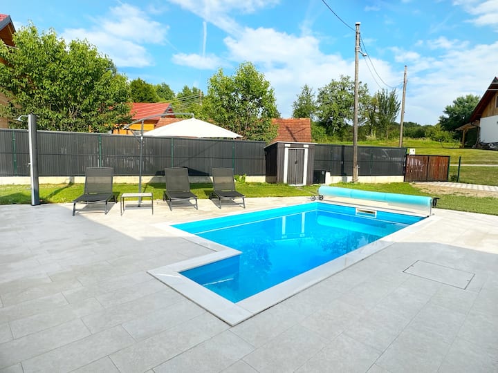 Acha Holiday House - Donja Stubica