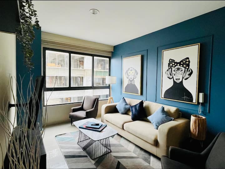 Blue & Beige Classic Polanco: 2br With Pool & Gym - Mexico State
