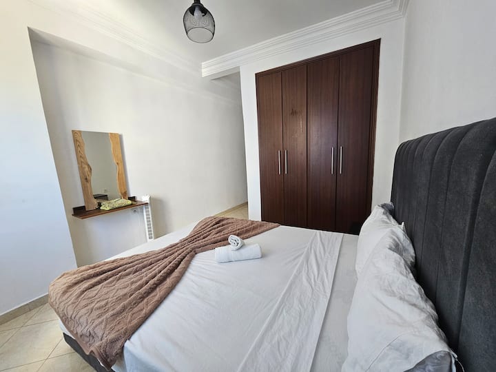 Appartement  En Face De La Gare De Train Tgv - Tangier