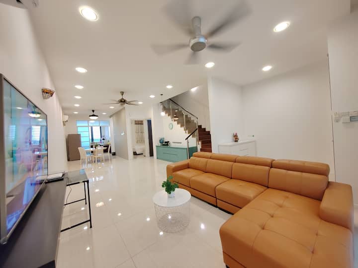 全新三层楼休闲度假屋 - Penang