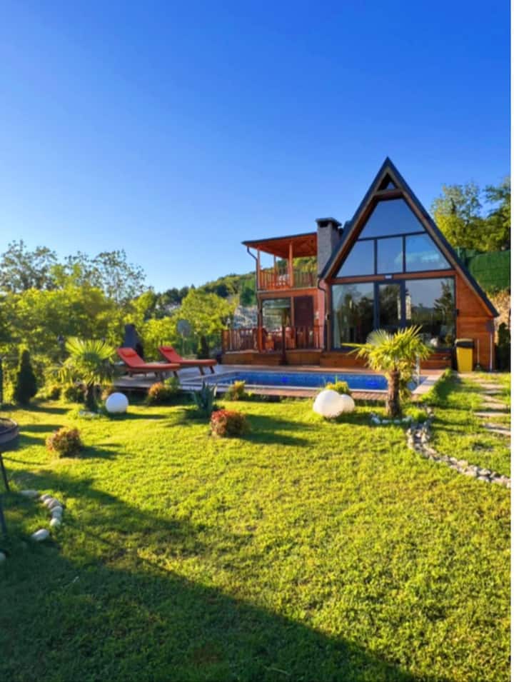 Göl Manzaralı, Isıtmalı Havuzlu, ŞöMineli, Jakuzi - Sapanca