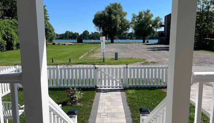 Water View - Modern Cottage In Niagara-on-the-lake - Niagara-on-the-Lake