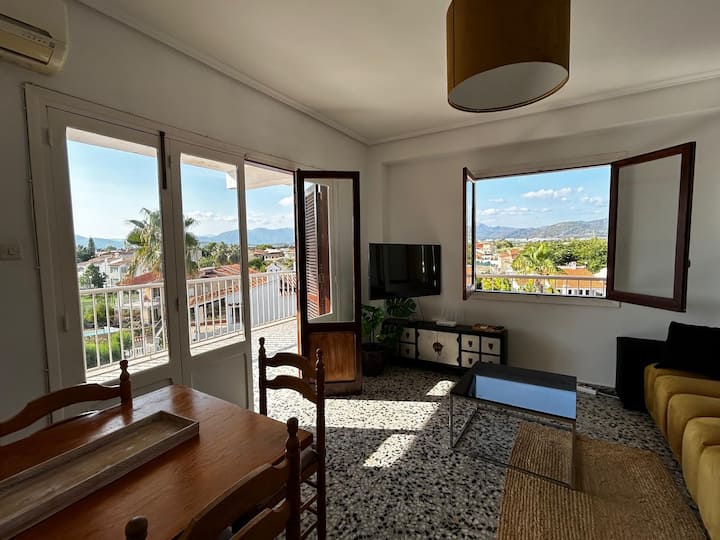 3 Bedroom Apartment In Oliva - Oliva