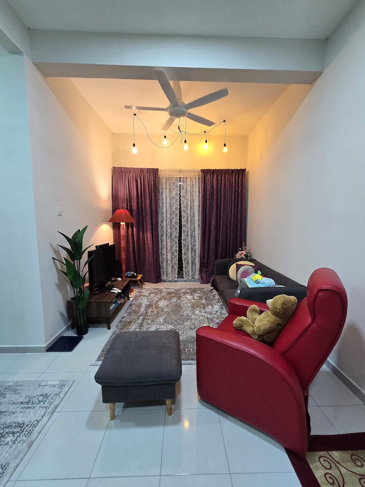 Simple Little House Called Home - Mantin