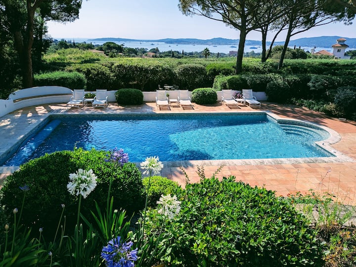 Entièrement Climatisée, Vue Mer Et St Tropez - Grimaud