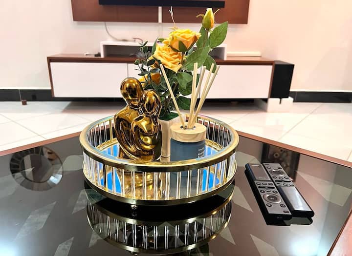 Chic 2br |2 Bathrm| Ground Floor| Near Bypass - Kampala