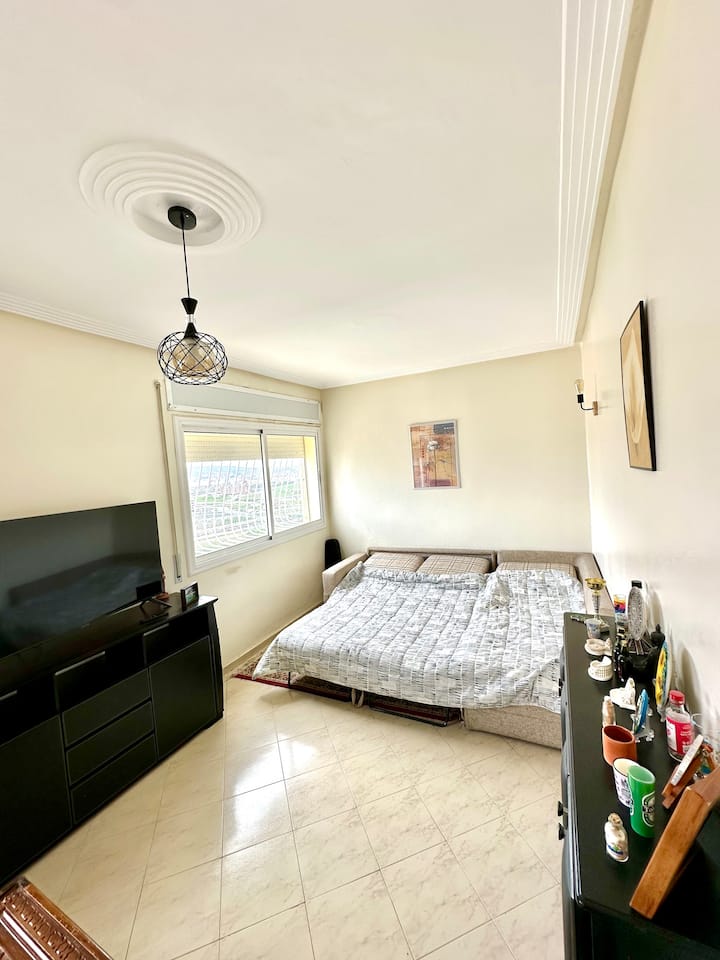 Canape Convetible Dans Un Salon Ouvert- Tanger - Tánger
