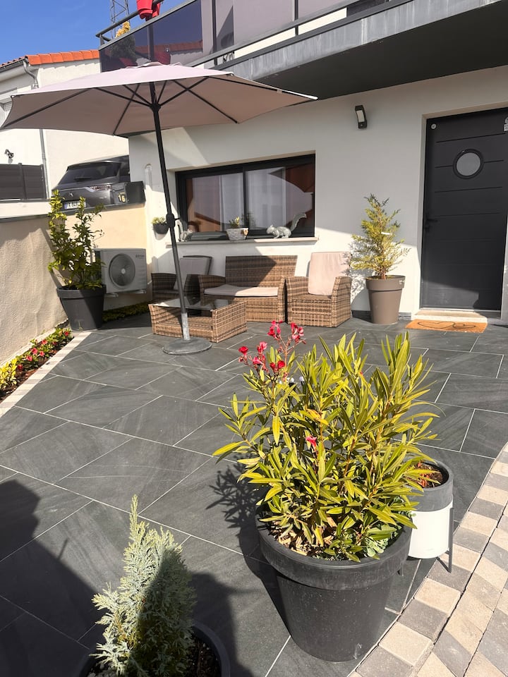 Maison Chanteranne & Confort Familial & Parking - Volvic