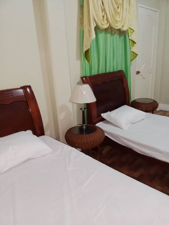 Joyce Residence 15 Pax - Antequera (Philippines)