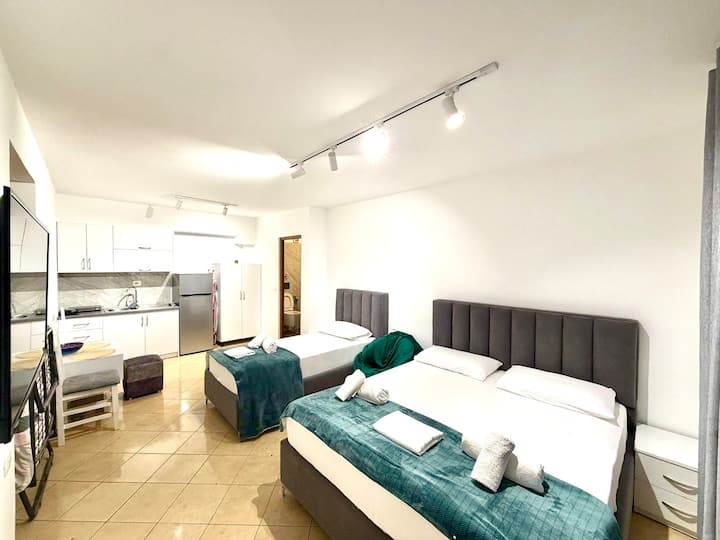 Vila Royal Crown 2 - Albania