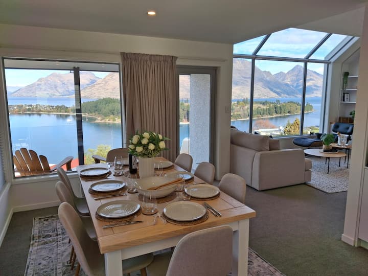 Panoramic Lake & Mountain Views. Near Town Centre. - ニュージーランド クイーンズタウン