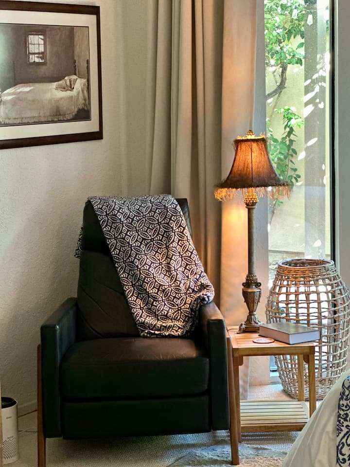 Cozy Hideaway To Relax - La Quinta, CA