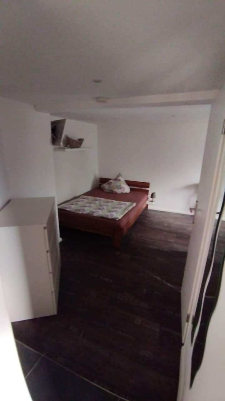 Souterrain Zimmer - Schwerin