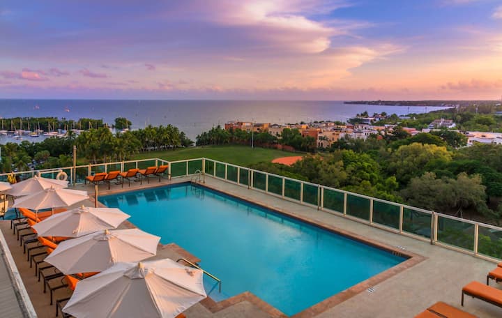 Modern Apartment With Bay Views | Coconut Grove - Coral Gables