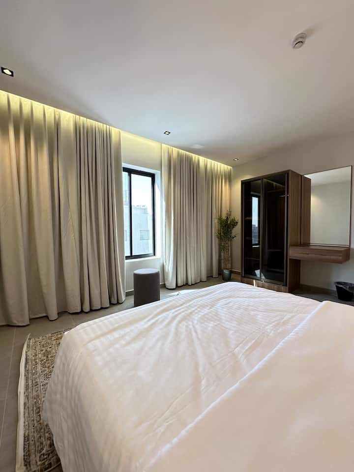 التعاون - شقة فاخرة بتصميم فندقي ونافذة مطلة#T 102 - Riyadh