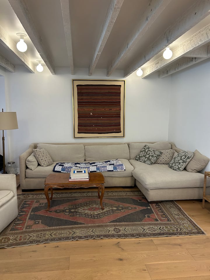 English Cottage Vibes By The Beach - San Francisco, CA