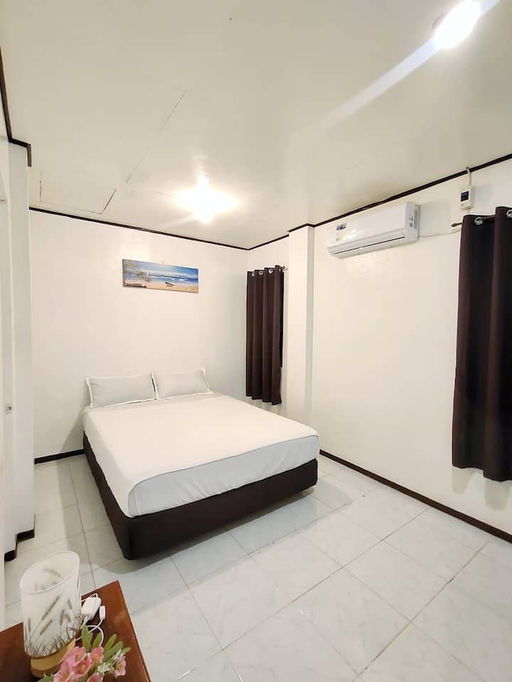 Albert's Place - Ormoc