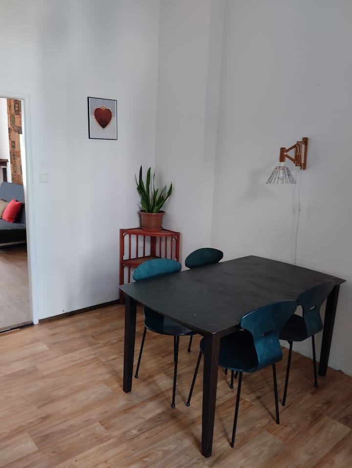Spacious Apartment Close To Center - Prague