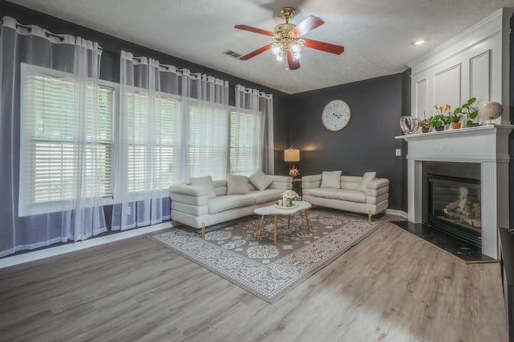 Cozy Home Feel In Norcross - 石山