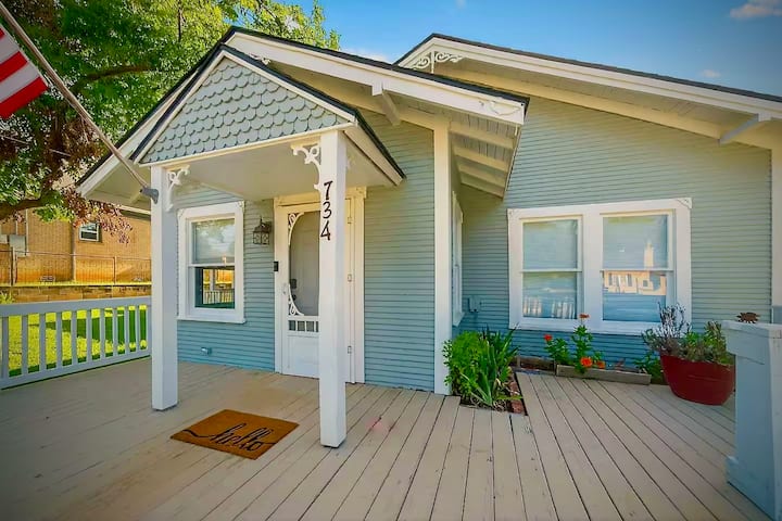 Charming Craftsman Cottage Retreat W/master Suite - Tyler, TX