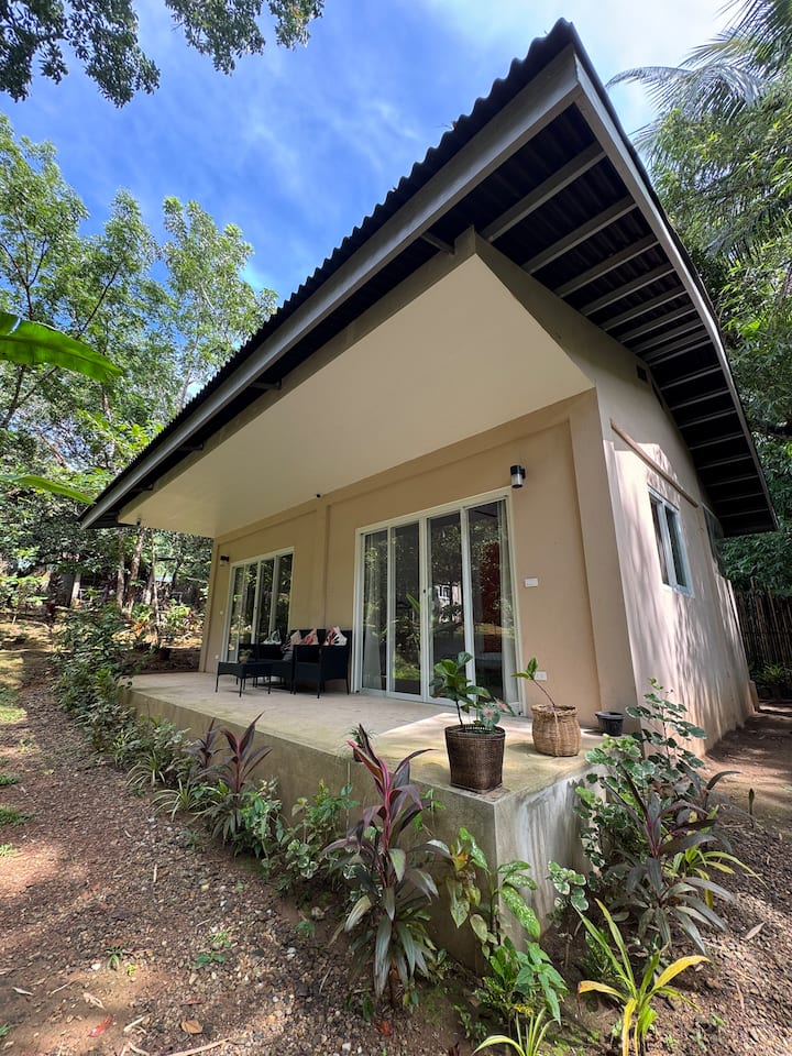 Casa Manatili: 8 Mins From Coron, In The Jungle - Coron