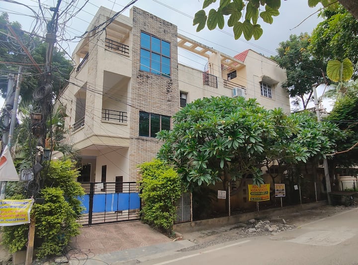 Urban Nest 3bhk - Vivekananda Nagar, Kukatpally - Hyderabad