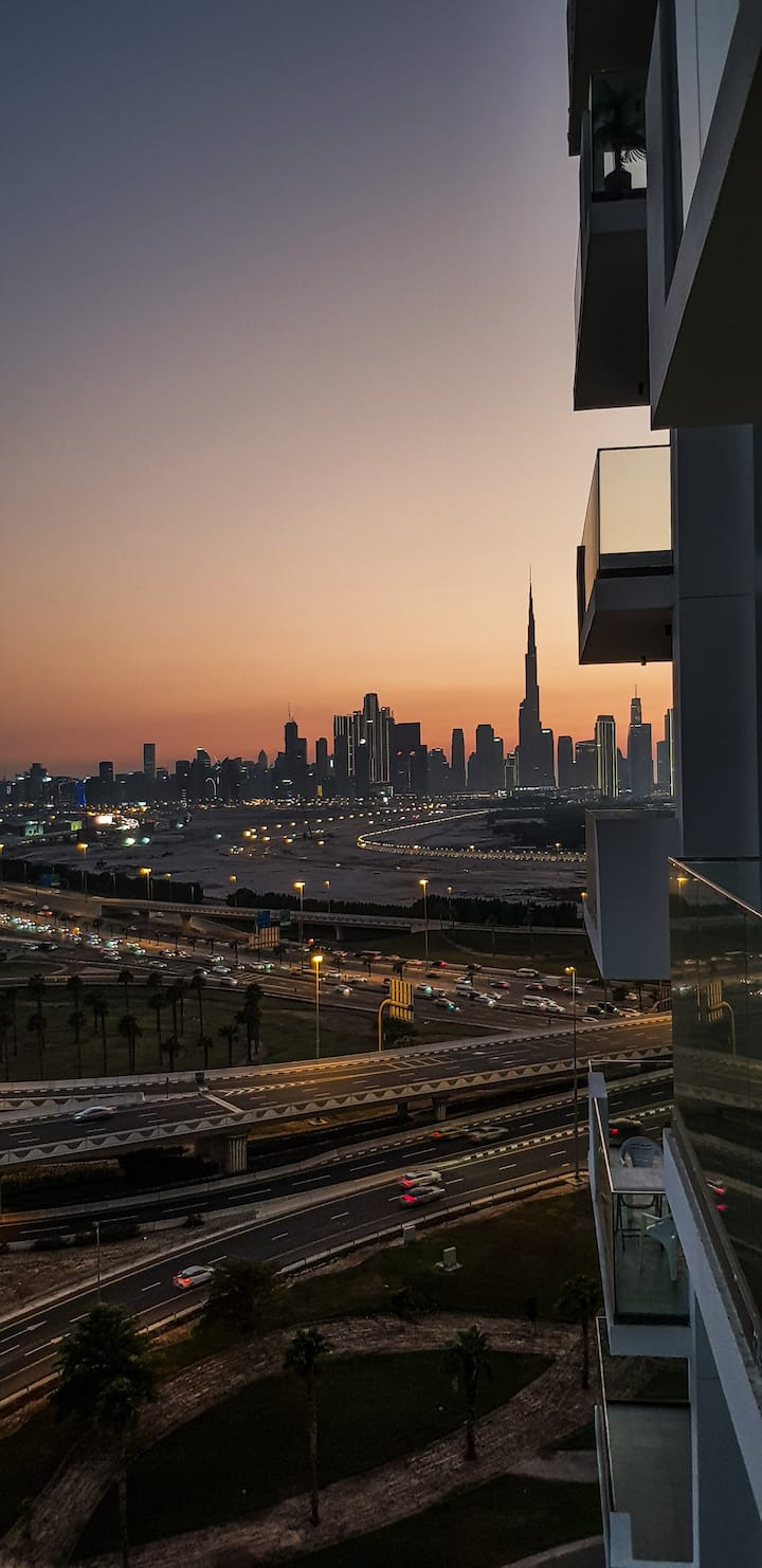 Luxury 1-br Apartment W/ Burj Khalifa Views - Dubái