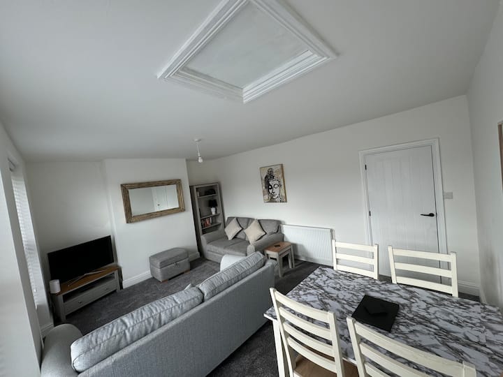 1 Bedroom Town Centre Flat Sleeps 4 - Brean