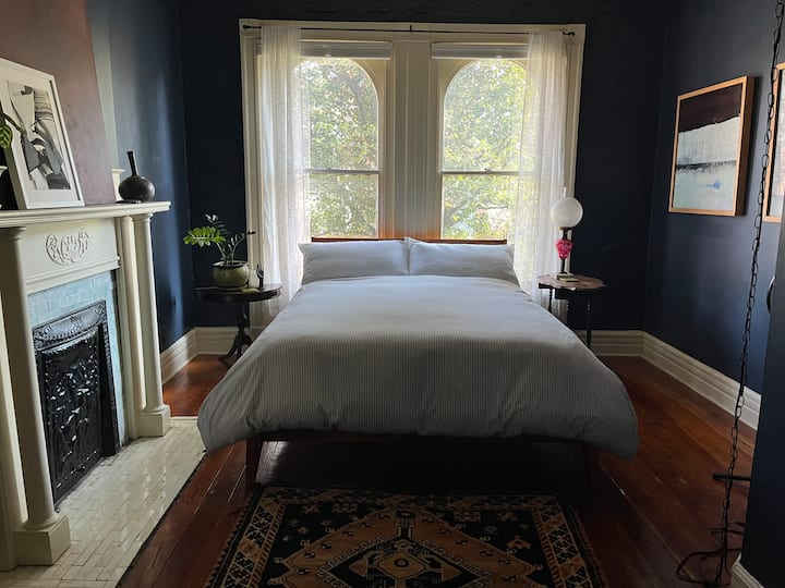 Historic Old Louisville Creative Retreat W/garden - Louisville, KY