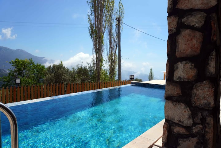 Doğanın Içinde  Eşsiz Villa - Faralya