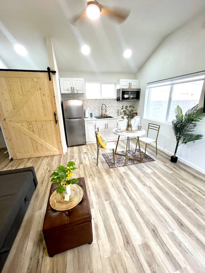 The Official Las Vegas Tiny Home - The Lv Casita! - North Las Vegas, NV